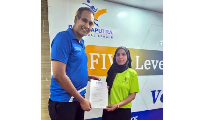 Shaheen Akhtar Becomes First Woman from J&K to Earn FIVB Level-1 ...